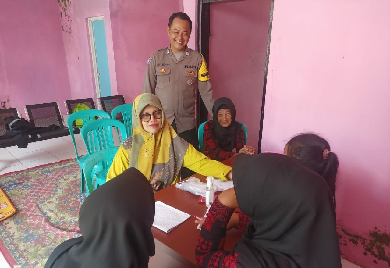 Silaturahmi Kamtibmas Polsek Cisayong Bersama Kader Posyandu Desa Suukasetia - Inovatif89